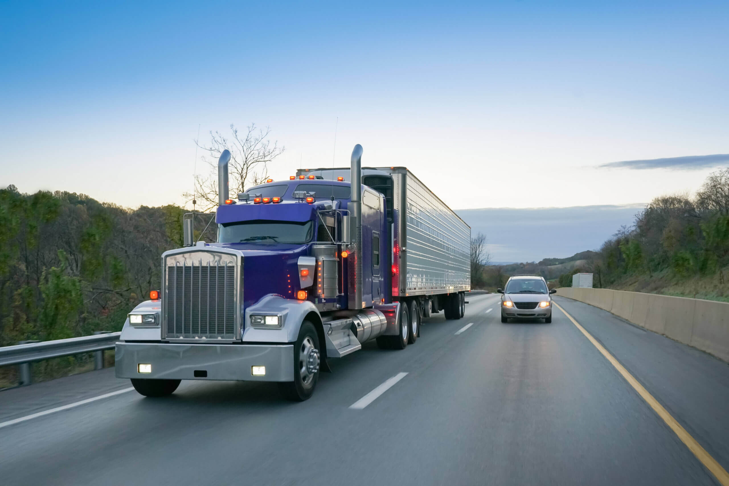 What Is A No-Zone? How To Stay Out Of Truck Blind Spots - Deldar Legal