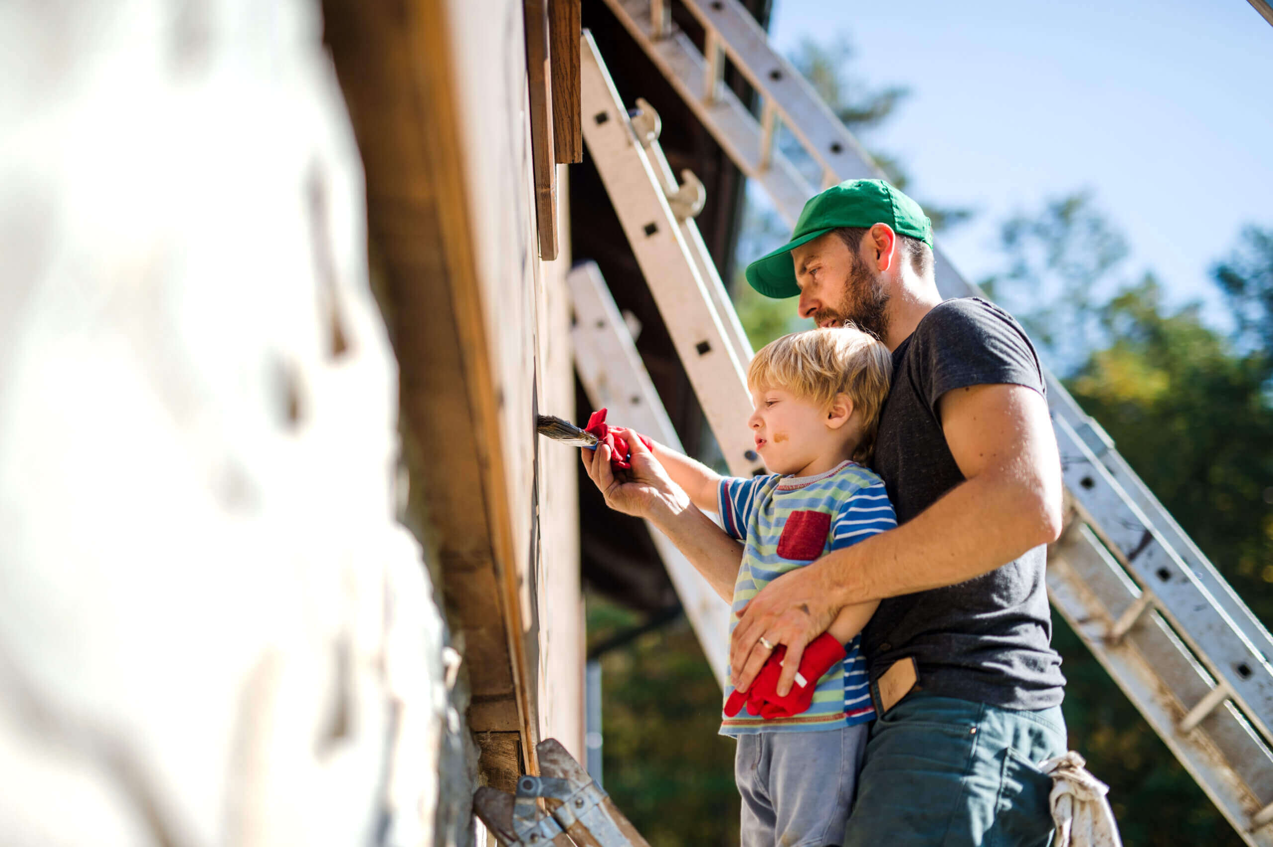 7 Tips to Avoid a Fall From a Ladder
